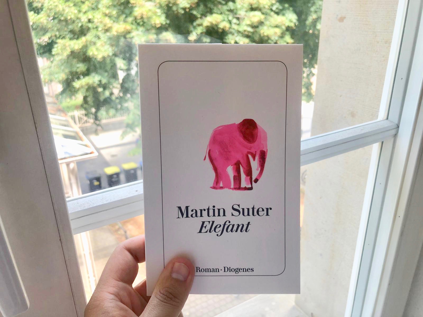 Elefant: Roman - Martin Suter | Rezension • René We